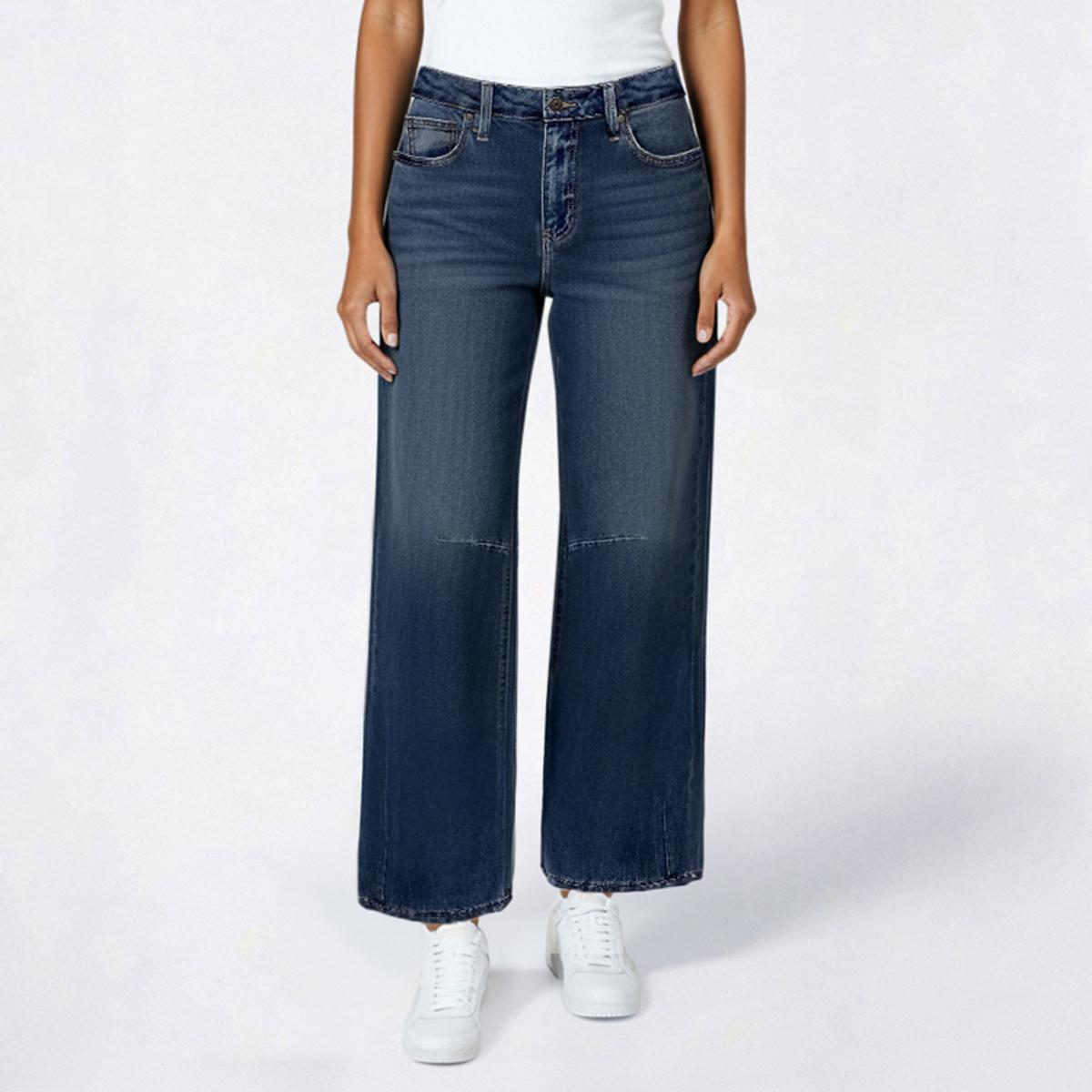 Click here for Juniors Celebrity Pink Baggy Balloon Leg Jeans prices